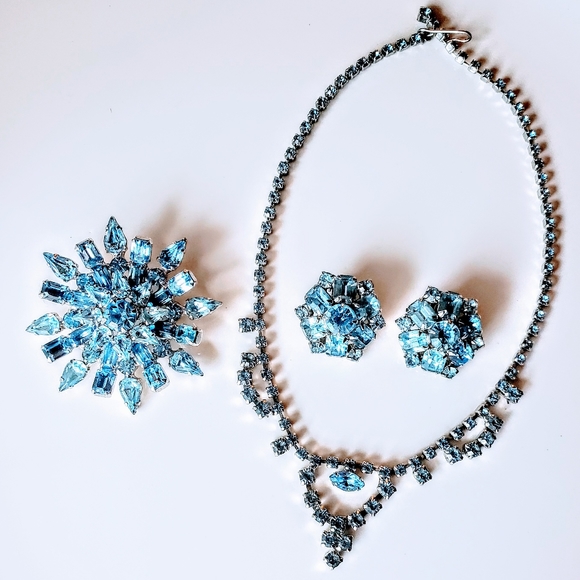 Vintage | Jewelry | Vintage Signed Kramer Necklace With 95s Glam Blue ...